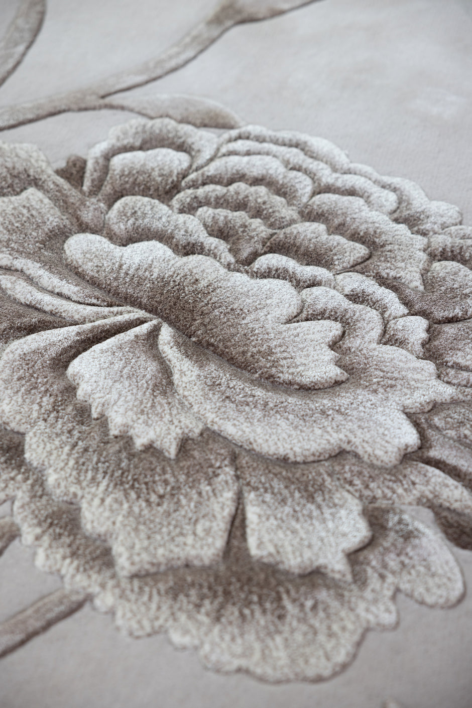 Carpets & Rugs Solutions | Best Interior Design Company - Zuma Dubai,