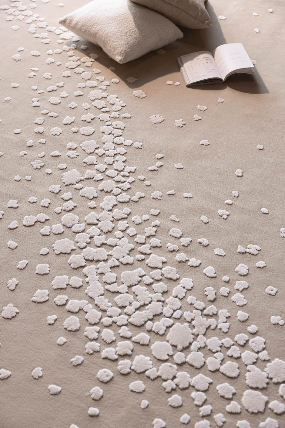 Handcrafted & Designer Carpets and Rugs Manufacturers in Dubai | Zuma ...