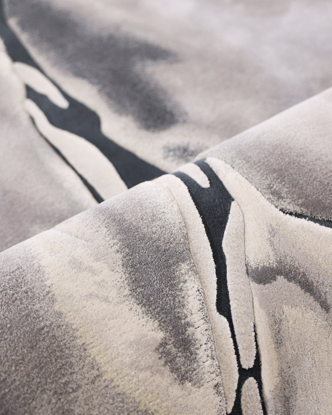 Handcrafted & Designer Carpets and Rugs Manufacturers in Dubai | Zuma ...